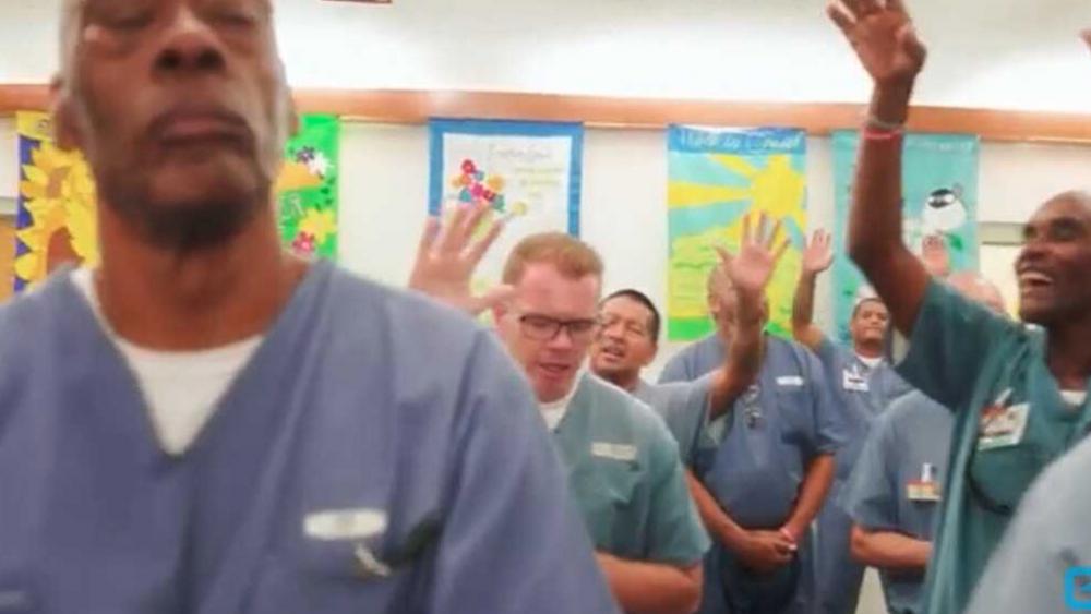 Inmates in Maximum Facility Prison Break Out Into Worship in Powerful ...